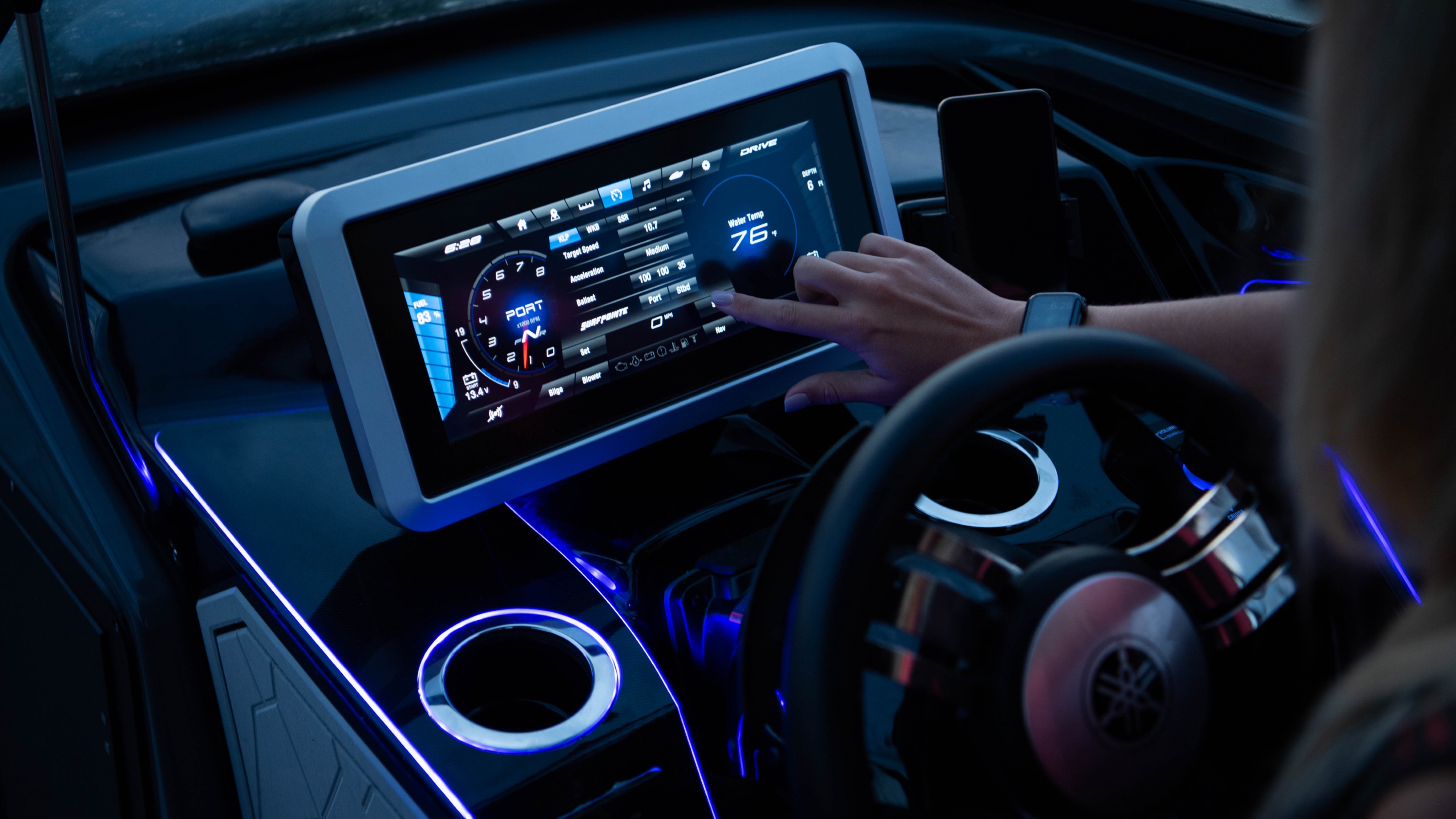 Yamaha 255 XD Jet Boat | ROBRADY design